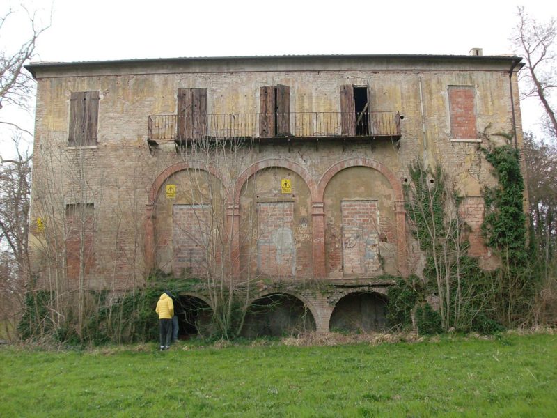 The 13 Most Haunted Houses in Italy - TheBiteTour.com