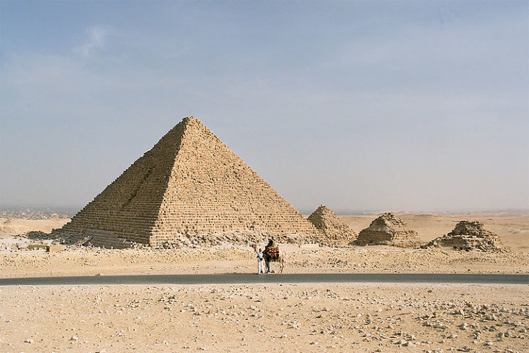 The 10 Oldest and Most Famous Pyramids in the World - TheBiteTour.com