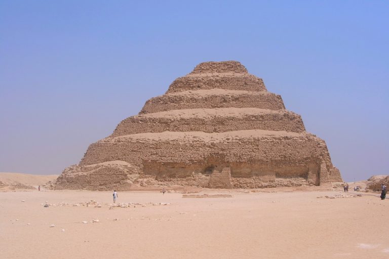 The 10 Oldest and Most Famous Pyramids in the World - TheBiteTour.com
