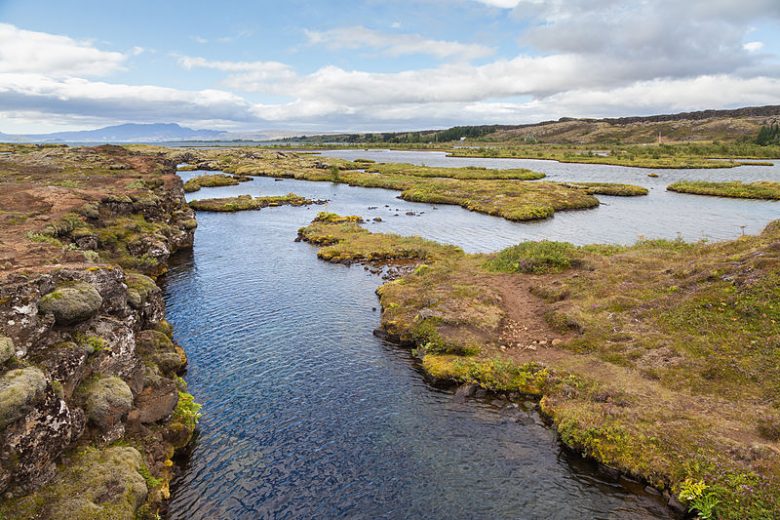 Silfra Lake, Thingvellir National Park, Iceland - TheBiteTour.com