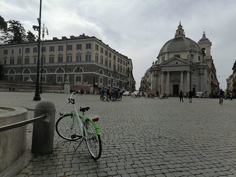 The Largest Squares in Italy - TheBiteTour.com